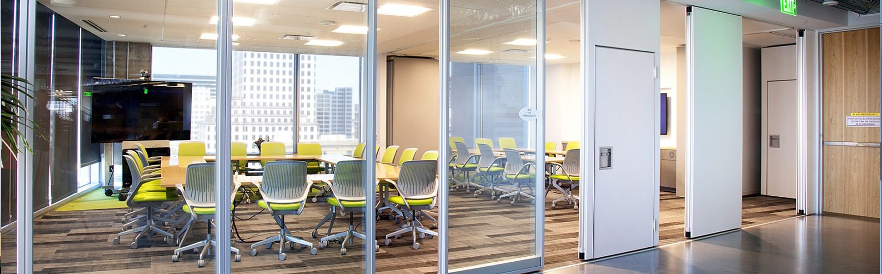 Operable Walls | Movable Walls | Sliding Wall Installation - Proici